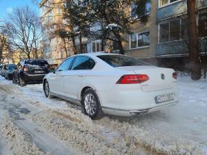 White Volkswagen Passat 2015 in Vilnius, with an engine capacity of 1.98 L and mileage of 347 thousand km for 4980 €, photo 11 on AUTOMOTO.COM.LV