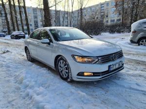 White Volkswagen Passat 2015 in Vilnius, with an engine capacity of 1.98 L and mileage of 347 thousand km for 4980 €, photo 13 on AUTOMOTO.COM.LV