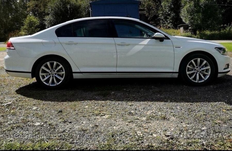 Balts Volkswagen Passat 2015 Rapla, ar dzinēja tilpumu 2.00 L un nobraukumu 180 tūkst. km par 15999 €, foto 3 vietnē AUTOMOTO.COM.LV