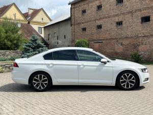 Белый Фольксваген Пассат 2015 в Кедайняй, объемом двигателя 1.80 л и пробегом 213 тыс. км за 9999 €, фото 6 на AUTOMOTO.COM.LV