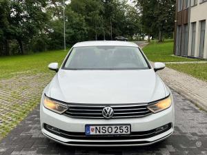 White Volkswagen Passat 2015 in Trakai, with an engine capacity of 1.98 L and mileage of 361 thousand km for 3999 €, photo 4 on AUTOMOTO.COM.LV