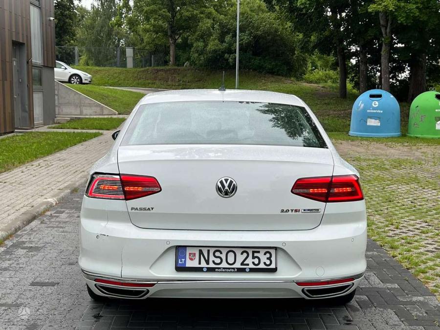 White Volkswagen Passat 2015 in Trakai, with an engine capacity of 1.98 L and mileage of 361 thousand km for 3999 €, photo 7 on AUTOMOTO.COM.LV