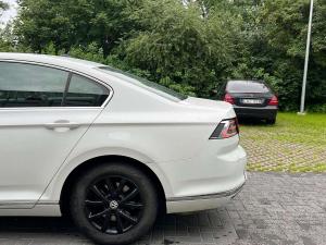 White Volkswagen Passat 2015 in Trakai, with an engine capacity of 1.98 L and mileage of 361 thousand km for 3999 €, photo 9 on AUTOMOTO.COM.LV