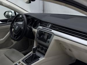 Белый Фольксваген Пассат 2016 в Авиженяй, объемом двигателя 1.40 л и пробегом 125 тыс. км за 10490 €, фото 13 на AUTOMOTO.COM.LV