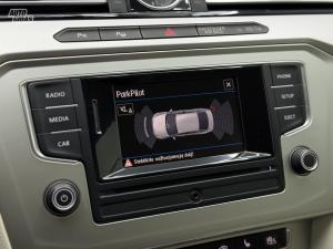 Белый Фольксваген Пассат 2016 в Авиженяй, объемом двигателя 1.40 л и пробегом 125 тыс. км за 10490 €, фото 20 на AUTOMOTO.COM.LV