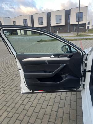 Balts Volkswagen Passat 2016 Viļņa, ar dzinēja tilpumu 1.40 L un nobraukumu 153 tūkst. km par 10399 €, foto 15 vietnē AUTOMOTO.COM.LV
