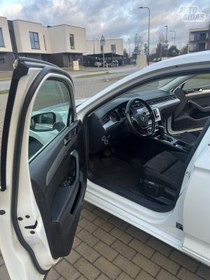 Balts Volkswagen Passat 2016 Viļņa, ar dzinēja tilpumu 1.40 L un nobraukumu 153 tūkst. km par 10399 €, foto 16 vietnē AUTOMOTO.COM.LV