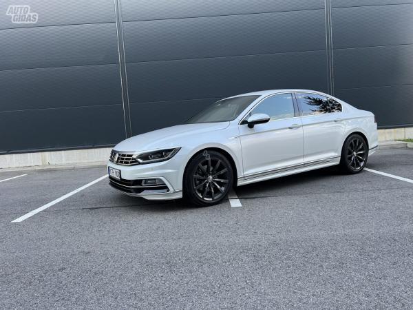 White Volkswagen Passat 2016 in Kaunas, with an engine capacity of 1.90 L and mileage of 226 thousand km for 13400 €, photo 1 on AUTOMOTO.COM.LV