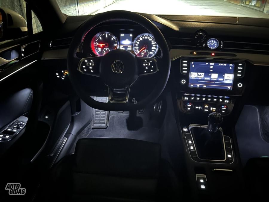 Balts Volkswagen Passat 2016 Kauņa, ar dzinēja tilpumu 1.90 L un nobraukumu 226 tūkst. km par 13400 €, foto 22 vietnē AUTOMOTO.COM.LV