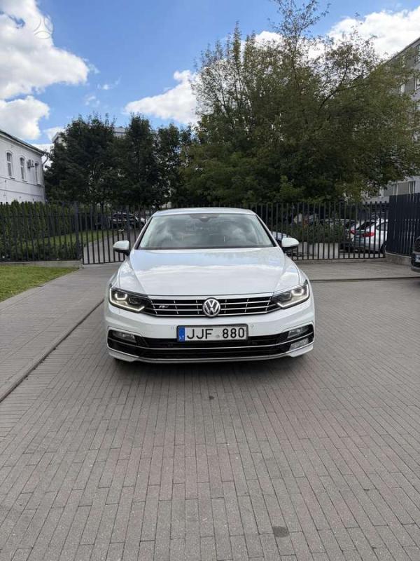 Balts Volkswagen Passat 2016 Viļņa, ar dzinēja tilpumu 1.80 L un nobraukumu 300 tūkst. km par 9900 €, foto 3 vietnē AUTOMOTO.COM.LV