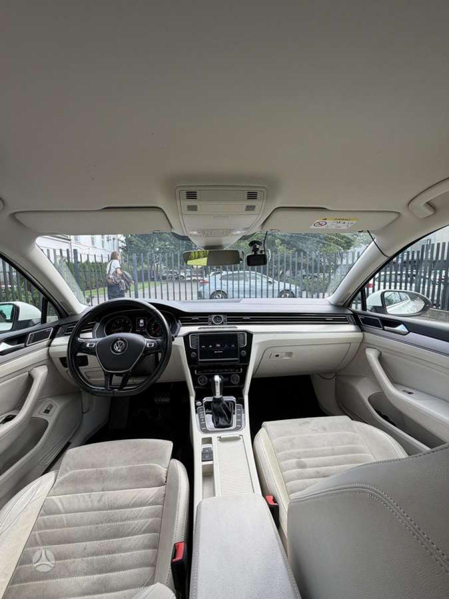 Balts Volkswagen Passat 2016 Viļņa, ar dzinēja tilpumu 1.80 L un nobraukumu 300 tūkst. km par 9900 €, foto 7 vietnē AUTOMOTO.COM.LV