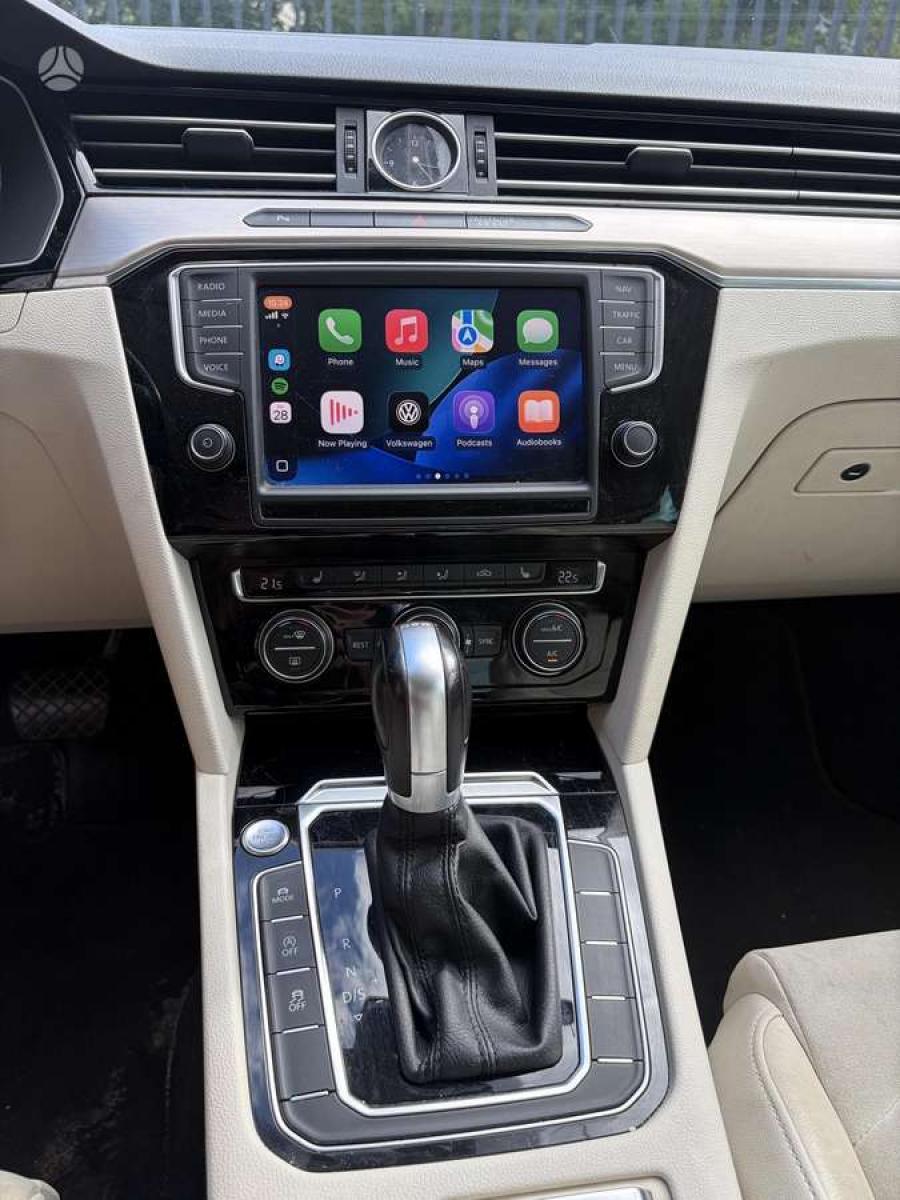 Balts Volkswagen Passat 2016 Viļņa, ar dzinēja tilpumu 1.80 L un nobraukumu 300 tūkst. km par 9900 €, foto 9 vietnē AUTOMOTO.COM.LV