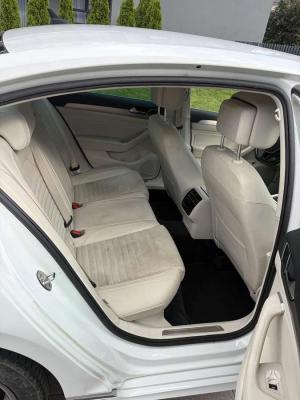 Balts Volkswagen Passat 2016 Viļņa, ar dzinēja tilpumu 1.80 L un nobraukumu 300 tūkst. km par 9900 €, foto 12 vietnē AUTOMOTO.COM.LV