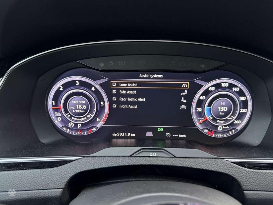 White Volkswagen Passat 2016 in Vilnius, with an engine capacity of 1.97 L and mileage of 183 thousand km for 15400 €, photo 16 on AUTOMOTO.COM.LV
