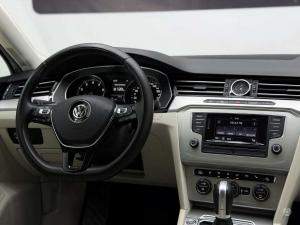 Balts Volkswagen Passat 2016 Viļņa, ar dzinēja tilpumu 1.40 L un nobraukumu 125 tūkst. km par 9950 €, foto 14 vietnē AUTOMOTO.COM.LV