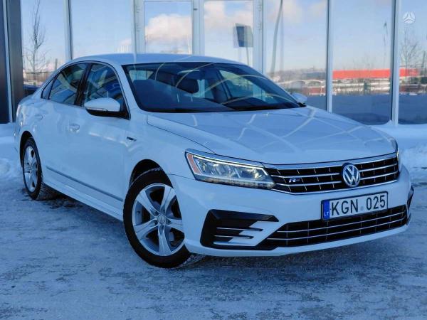 White Volkswagen Passat 2017 in Vilnius, with an engine capacity of 1.80 L and mileage of 163 thousand km for 11500 €, photo 1 on AUTOMOTO.COM.LV