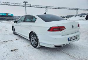 White Volkswagen Passat 2017 in Kaunas, with an engine capacity of 1.80 L and mileage of 160 thousand km for 15000 €, photo 2 on AUTOMOTO.COM.LV