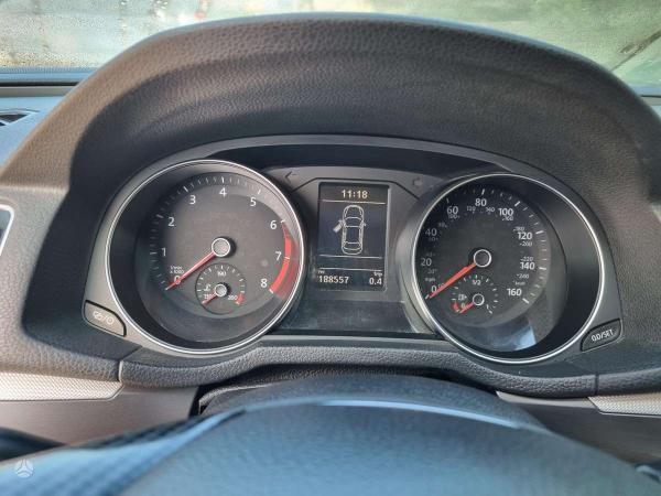Balts Volkswagen Passat 2017 Viļņa, ar dzinēja tilpumu 1.80 L un nobraukumu 303 tūkst. km par 7600 €, foto 4 vietnē AUTOMOTO.COM.LV