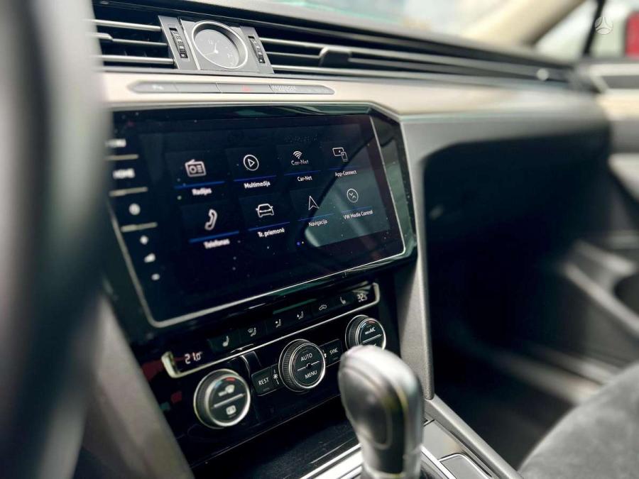 Balts Volkswagen Passat 2017 Viļņa, ar dzinēja tilpumu 1.97 L un nobraukumu 225 tūkst. km par 13900 €, foto 17 vietnē AUTOMOTO.COM.LV