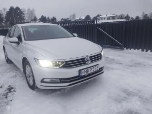White Volkswagen Passat 2018 in Vilnius, with an engine capacity of 2.00 L and mileage of 139 thousand km for 14500 €, photo  on AUTOMOTO.COM.LV