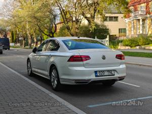 White Volkswagen Passat 2018 in Tallinn, with an engine capacity of 1.50 L and mileage of 75 thousand km for 18500 €, photo 3 on AUTOMOTO.COM.LV