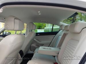 White Volkswagen Passat 2018 in Tallinn, with an engine capacity of 1.50 L and mileage of 75 thousand km for 18500 €, photo 5 on AUTOMOTO.COM.LV