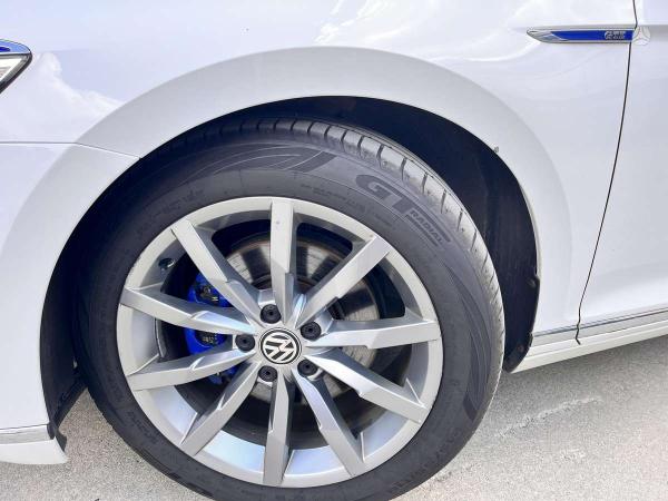 Balts Volkswagen Passat 2018 Viļņa, ar dzinēja tilpumu 1.40 L un nobraukumu 311 tūkst. km par 10400 €, foto 7 vietnē AUTOMOTO.COM.LV