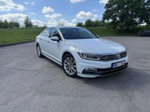 White Volkswagen Passat 2019 in Kaunas, with an engine capacity of 1.97 L and mileage of 211 thousand km for 13300 €, photo  on AUTOMOTO.COM.LV