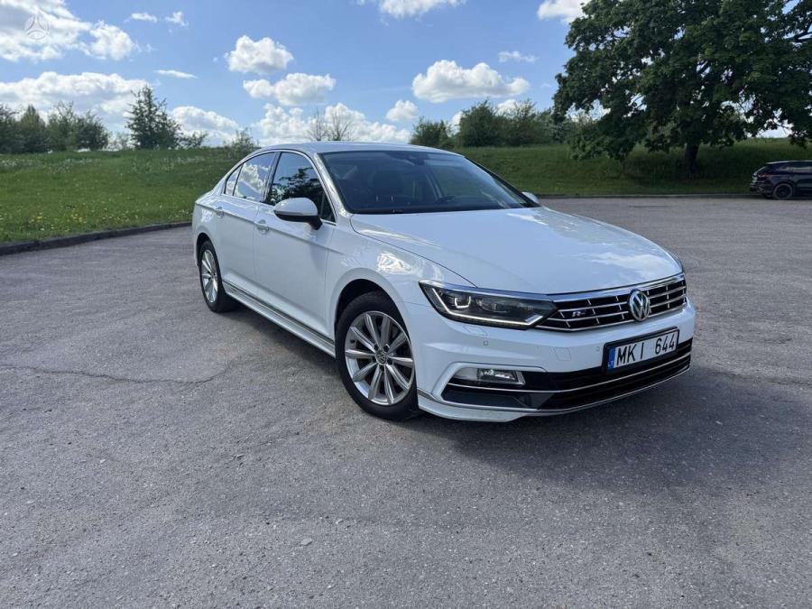 Balts Volkswagen Passat 2019 Kauņa, ar dzinēja tilpumu 1.97 L un nobraukumu 211 tūkst. km par 13300 €, foto 1 vietnē AUTOMOTO.COM.LV