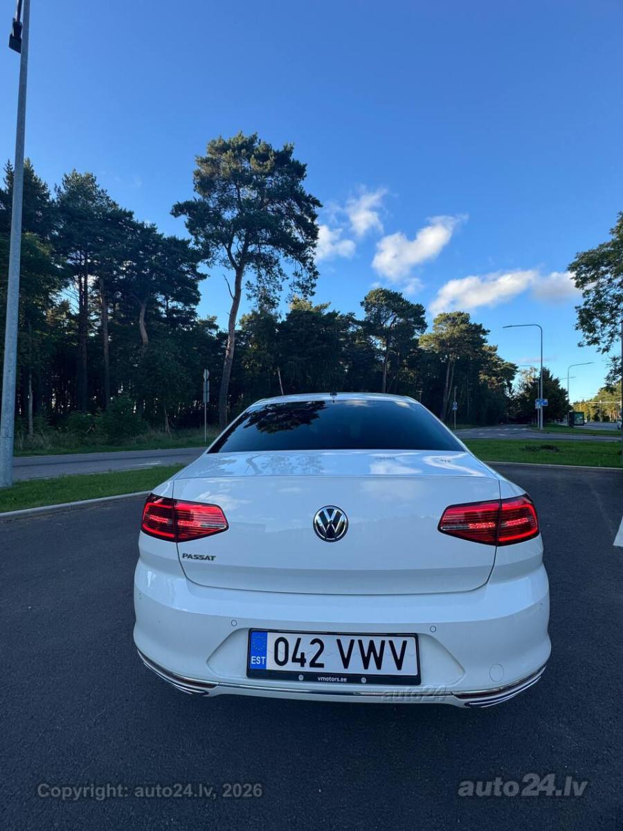 White Volkswagen Passat 2019 in Tallinn, with an engine capacity of 2.00 L and mileage of 152 thousand km for 17500 €, photo 4 on AUTOMOTO.COM.LV