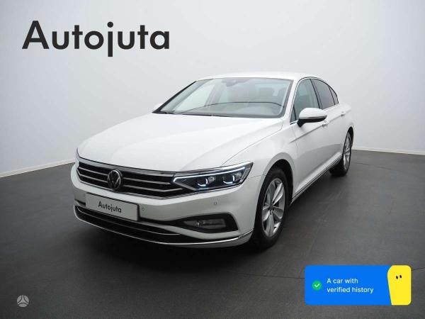 White Volkswagen Passat 2020 in Vilnius, with an engine capacity of 1.50 L and mileage of 88 thousand km for 18800 €, photo 1 on AUTOMOTO.COM.LV
