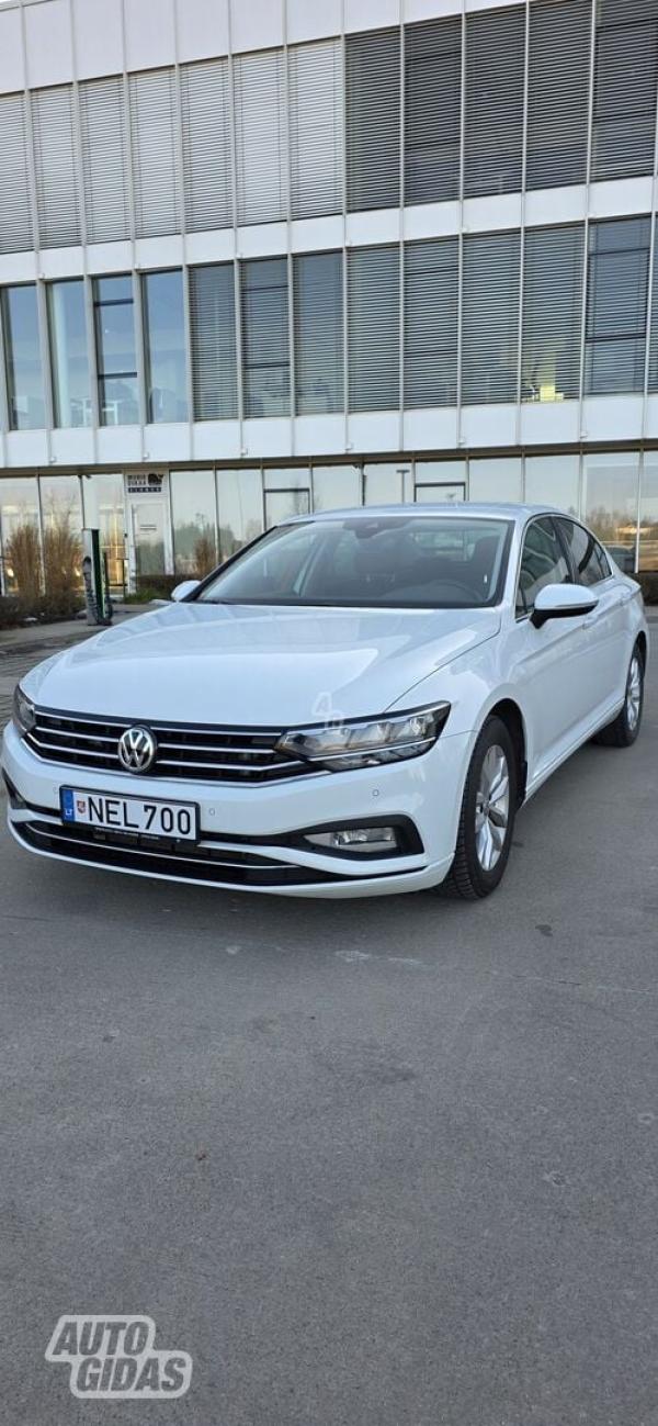 Balts Volkswagen Passat 2020 Viļņa, ar dzinēja tilpumu 1.50 L un nobraukumu 104 tūkst. km par 17200 €, foto 1 vietnē AUTOMOTO.COM.LV