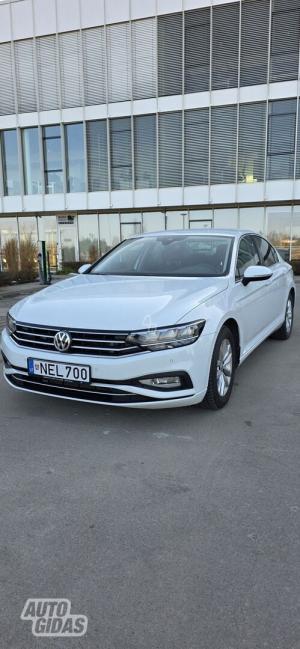 Balts Volkswagen Passat 2020 Viļņa, ar dzinēja tilpumu 1.50 L un nobraukumu 104 tūkst. km par 17200 €, foto  vietnē AUTOMOTO.COM.LV