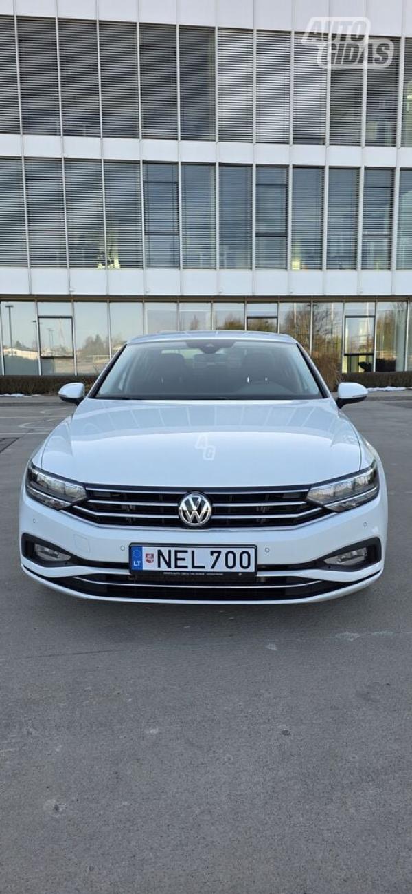 Balts Volkswagen Passat 2020 Viļņa, ar dzinēja tilpumu 1.50 L un nobraukumu 104 tūkst. km par 17200 €, foto 2 vietnē AUTOMOTO.COM.LV