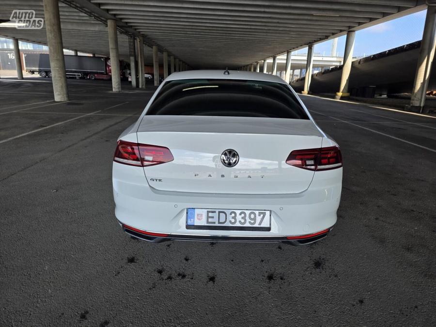 White Volkswagen Passat 2020 in Kaunas, with an engine capacity of 1.40 L and mileage of 62 thousand km for 21750 €, photo 9 on AUTOMOTO.COM.LV