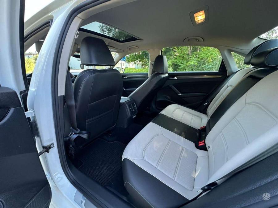 Balts Volkswagen Passat 2020 Klaipėda, ar dzinēja tilpumu 2.00 L un nobraukumu 80 tūkst. km par 14000 €, foto 14 vietnē AUTOMOTO.COM.LV