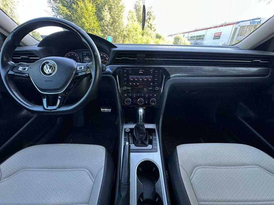 Balts Volkswagen Passat 2020 Klaipėda, ar dzinēja tilpumu 2.00 L un nobraukumu 80 tūkst. km par 14000 €, foto 16 vietnē AUTOMOTO.COM.LV