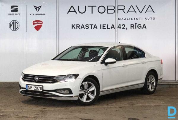 White Volkswagen Passat 2021 in Riga, with an engine capacity of 1.50 L and mileage of 115 thousand km for 19000 €, photo 1 on AUTOMOTO.COM.LV