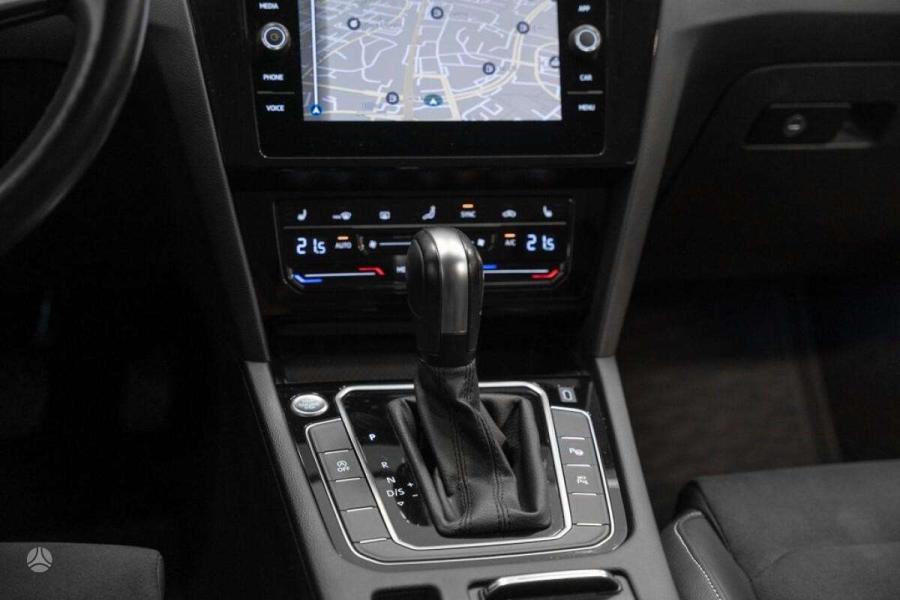 Balts Volkswagen Passat 2021 Viļņa, ar dzinēja tilpumu 1.50 L un nobraukumu 84 tūkst. km par 21900 €, foto 15 vietnē AUTOMOTO.COM.LV
