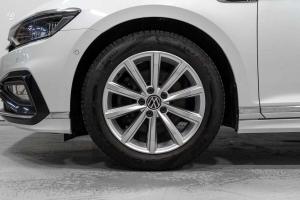 Balts Volkswagen Passat 2021 Viļņa, ar dzinēja tilpumu 1.50 L un nobraukumu 84 tūkst. km par 21900 €, foto 23 vietnē AUTOMOTO.COM.LV