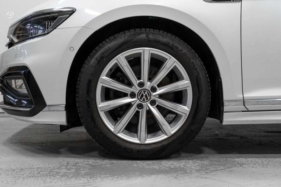 Balts Volkswagen Passat 2021 Viļņa, ar dzinēja tilpumu 1.50 L un nobraukumu 84 tūkst. km par 21900 €, foto 23 vietnē AUTOMOTO.COM.LV