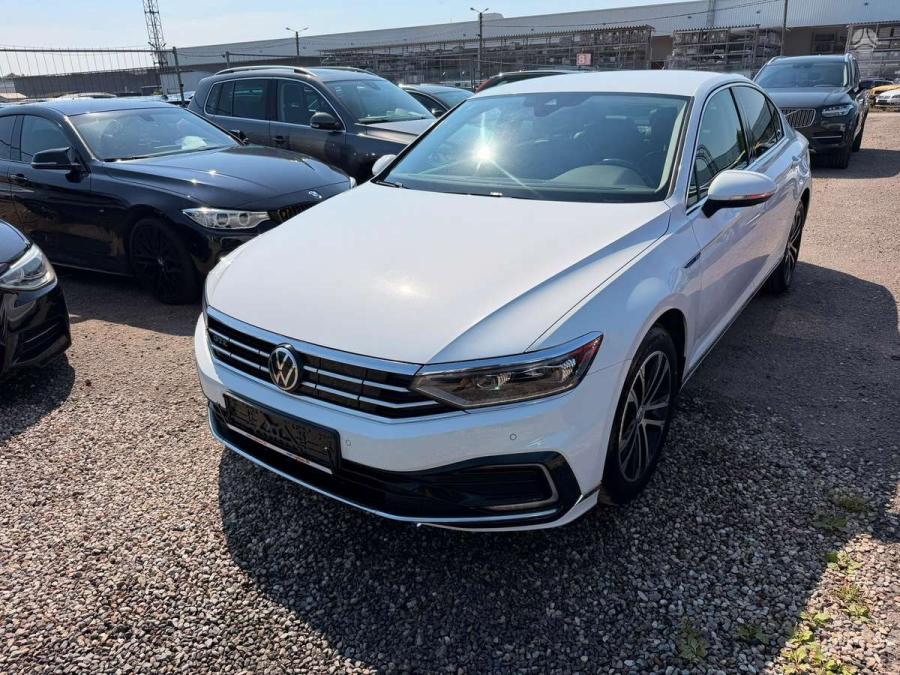 Balts Volkswagen Passat 2021 Kauņa, ar dzinēja tilpumu 1.40 L un nobraukumu 110 tūkst. km par 17999 €, foto 4 vietnē AUTOMOTO.COM.LV
