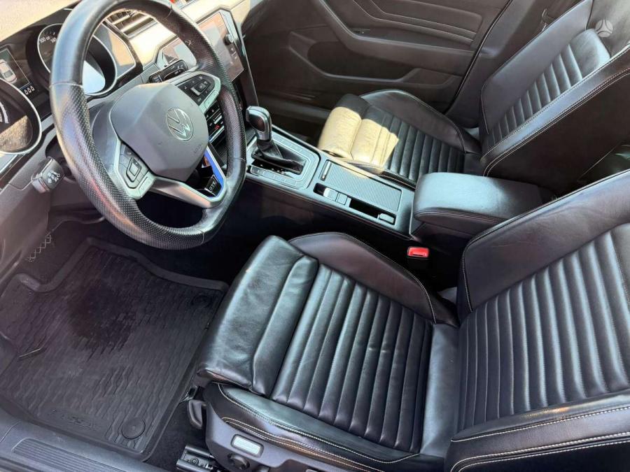 Balts Volkswagen Passat 2021 Kauņa, ar dzinēja tilpumu 1.40 L un nobraukumu 110 tūkst. km par 17999 €, foto 8 vietnē AUTOMOTO.COM.LV