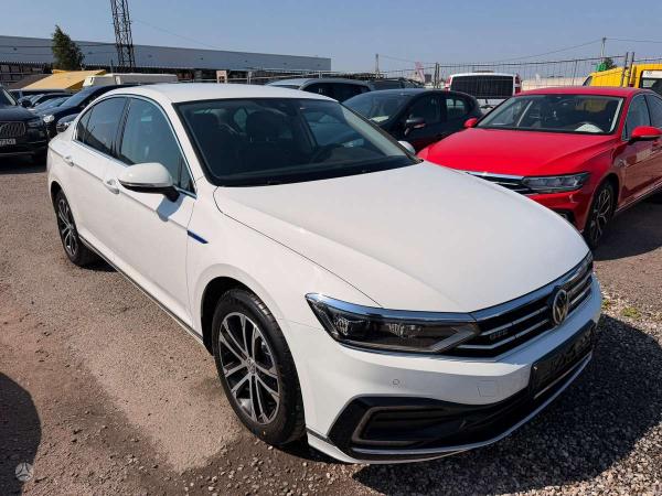 Balts Volkswagen Passat 2021 Kauņa, ar dzinēja tilpumu 1.40 L un nobraukumu 110 tūkst. km par 17999 €, foto 10 vietnē AUTOMOTO.COM.LV