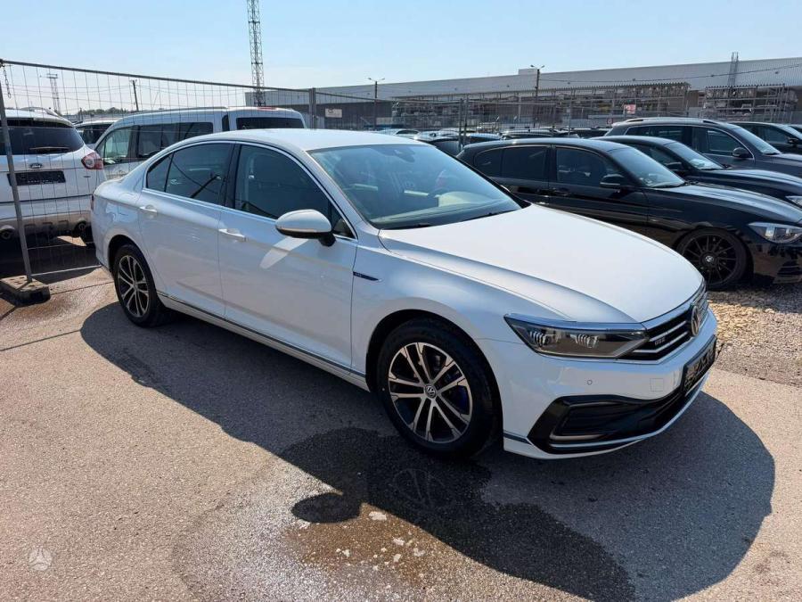 Balts Volkswagen Passat 2021 Kauņa, ar dzinēja tilpumu 1.40 L un nobraukumu 110 tūkst. km par 17999 €, foto 30 vietnē AUTOMOTO.COM.LV