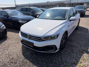Balts Volkswagen Passat 2021 Kauņa, ar dzinēja tilpumu 1.40 L un nobraukumu 110 tūkst. km par 17999 €, foto  vietnē AUTOMOTO.COM.LV