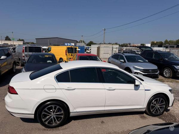 Balts Volkswagen Passat 2021 Kauņa, ar dzinēja tilpumu 1.40 L un nobraukumu 110 tūkst. km par 17999 €, foto 8 vietnē AUTOMOTO.COM.LV