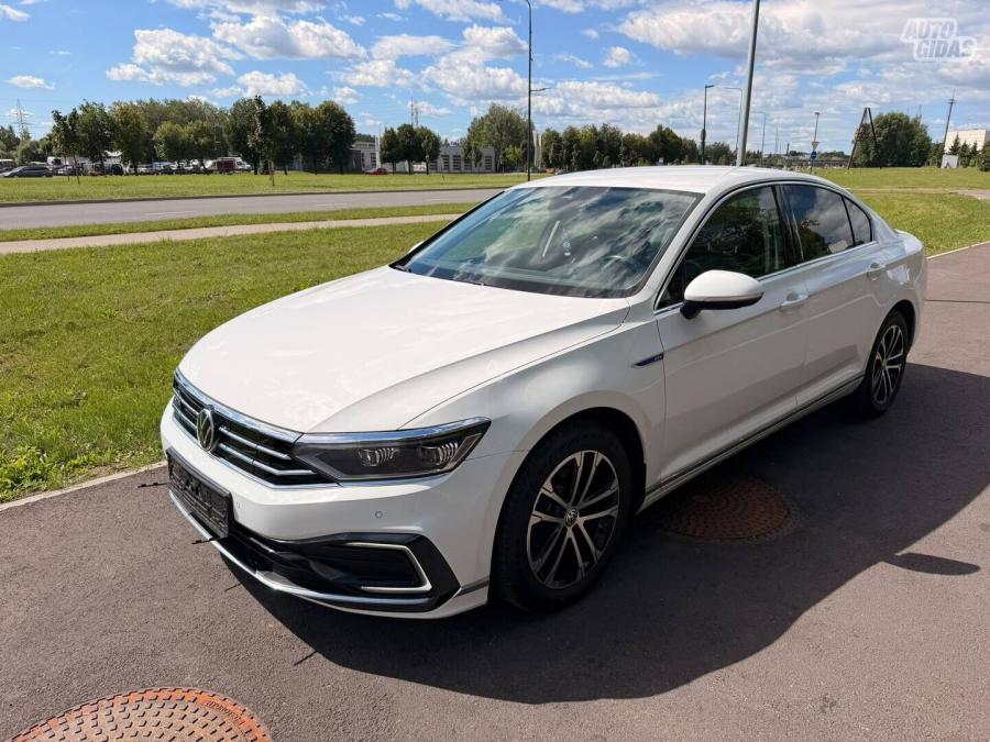 Balts Volkswagen Passat 2021 Kauņa, ar dzinēja tilpumu 1.40 L un nobraukumu 110 tūkst. km par 17900 €, foto 5 vietnē AUTOMOTO.COM.LV