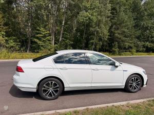 Balts Volkswagen Passat 2021 Kauņa, ar dzinēja tilpumu 1.40 L un nobraukumu 110 tūkst. km par 17950 €, foto 5 vietnē AUTOMOTO.COM.LV
