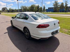 Balts Volkswagen Passat 2021 Kauņa, ar dzinēja tilpumu 1.40 L un nobraukumu 110 tūkst. km par 17950 €, foto 7 vietnē AUTOMOTO.COM.LV